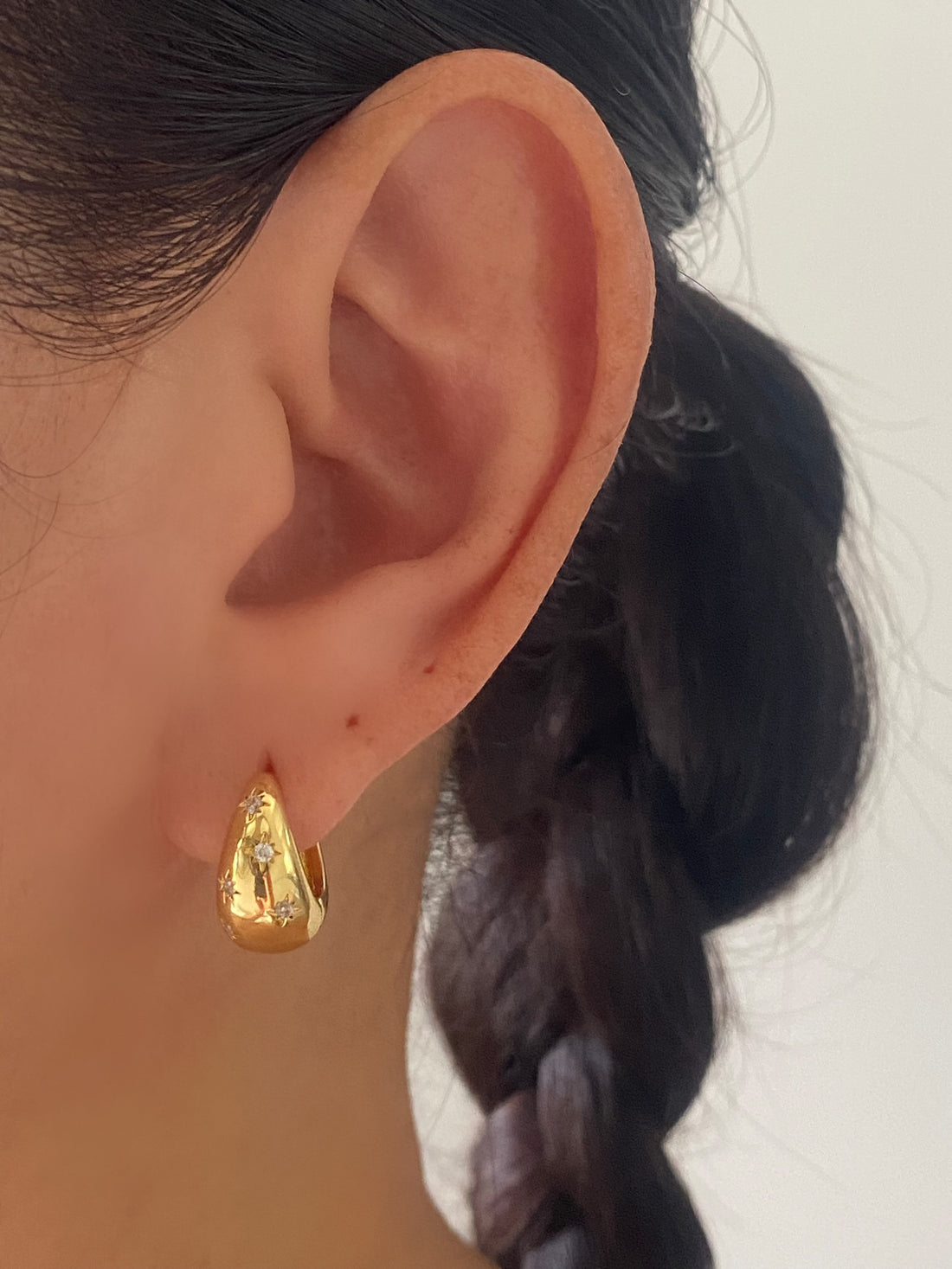 Celestial Chunky Gold Water droplet Hoop Earring – ANETT